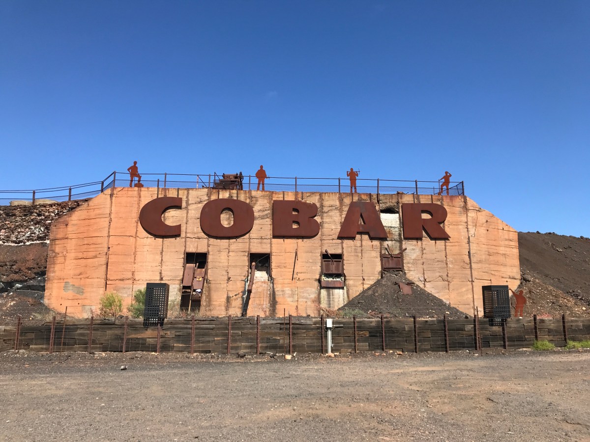 Cobar, home of the Big Beer Can – Pandemic Roadtrip